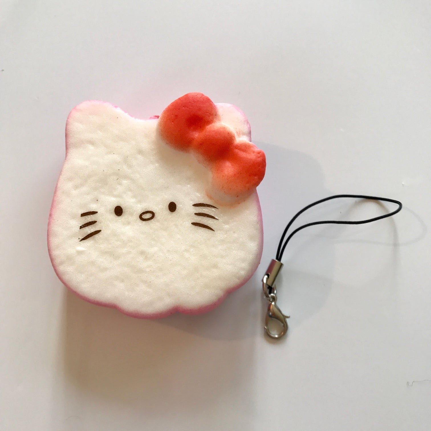 HELLO KITTY BREAD SQUISHY